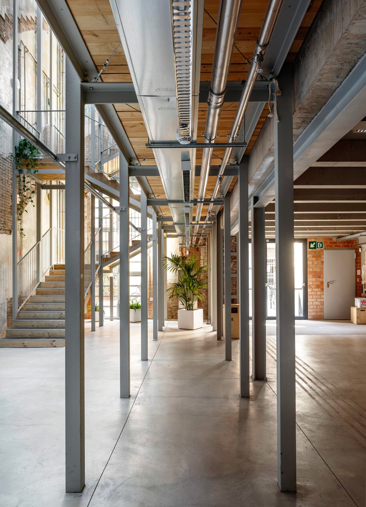 H Arquitectes enhances the historic value of an old working class ...