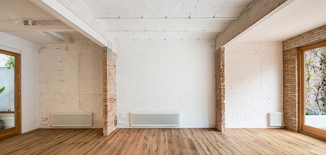 Barcelona. Carles Enrich designs a gallery-house with a patio