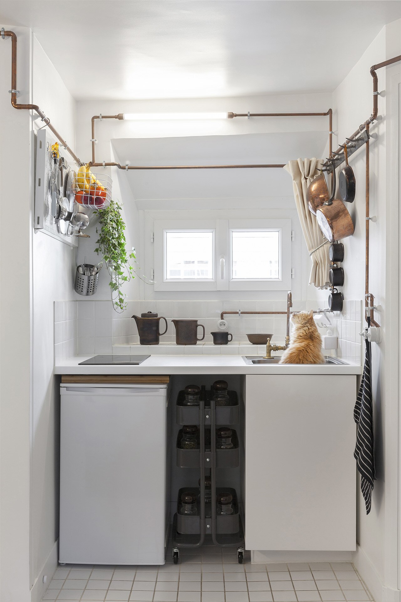 Paris. Atelier Ariel Claudet designs a studio on the banks of the river ...