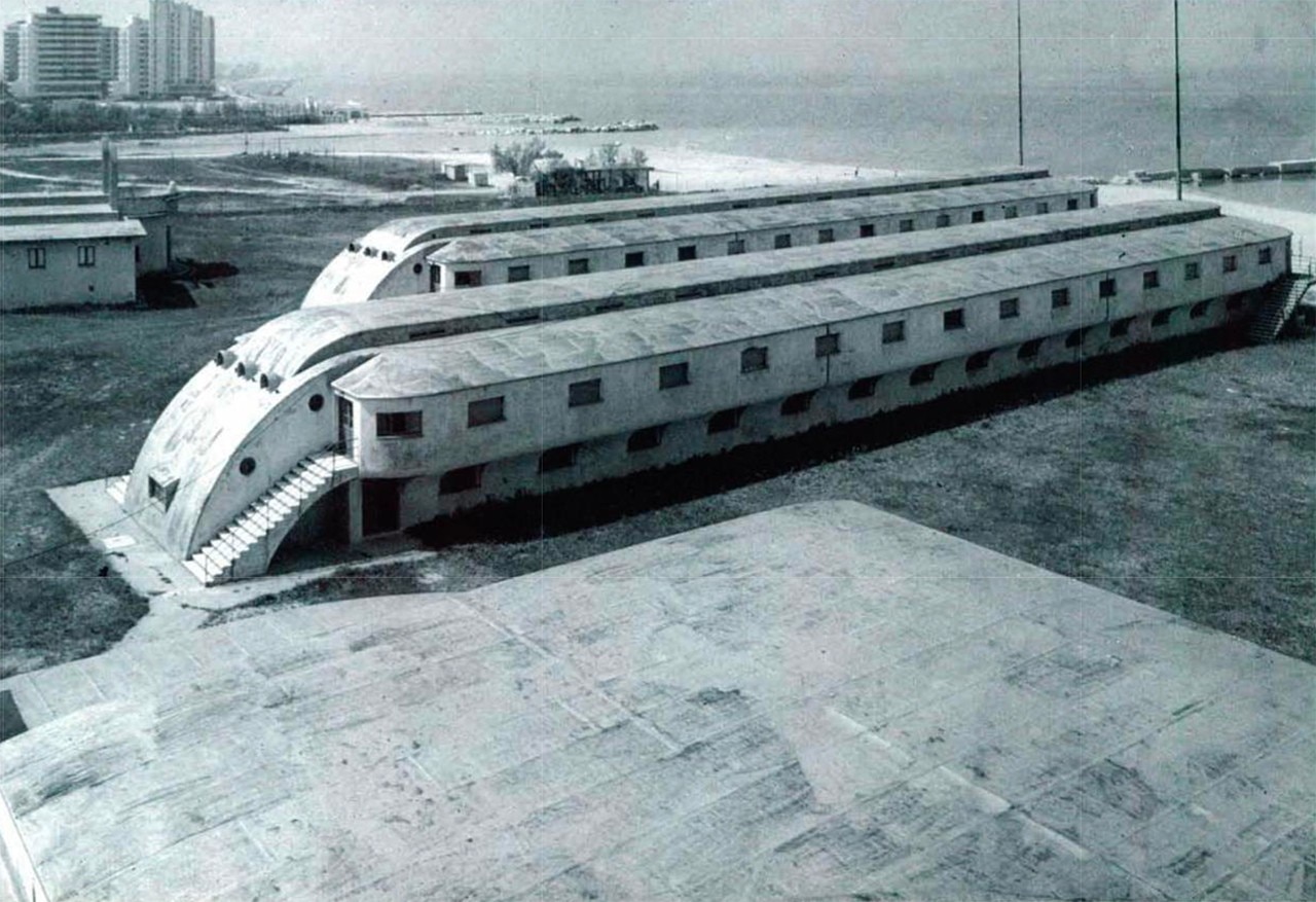Icone costiere: appunti sulle colonie estive italiane da Mussolini alla ...