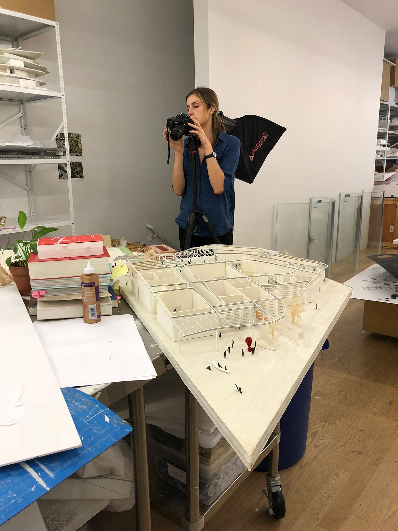 SO – IL. Visiting the creative chaos of the New York office - Domus