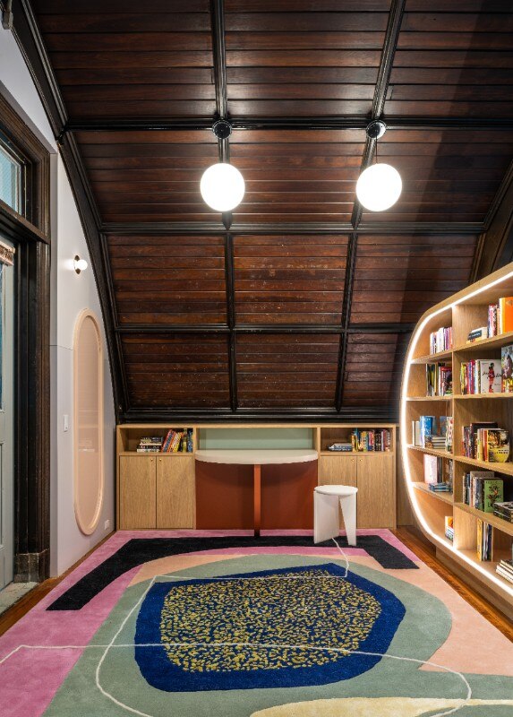 La biblioteca della Concourse House: Home for Women and Their Children ...