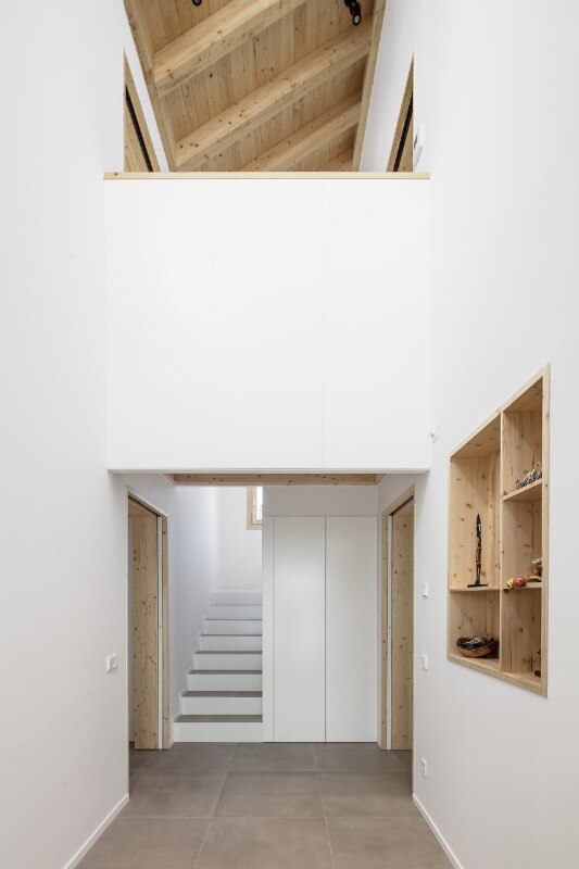 Fragmented blocks create a welcoming house near Barcelona - Domus