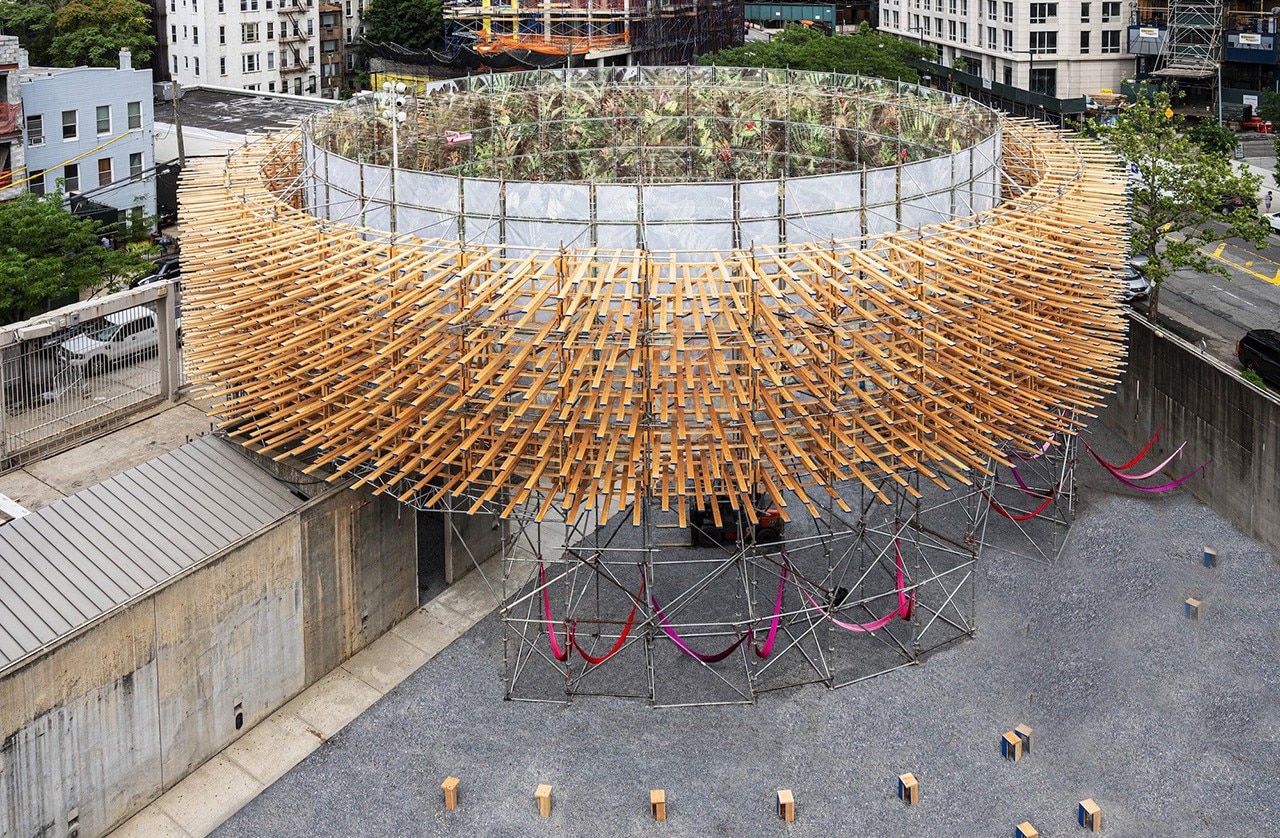 Pedro y Juana’s pavilion at MoMA PS1 represents urban jungle - Domus