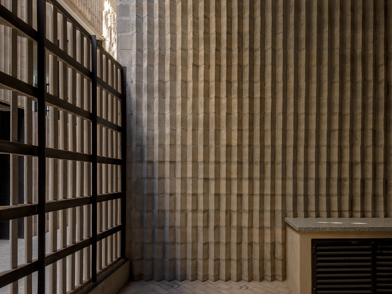 Frida Escobedo’s residential block inspired by early 20th century ...