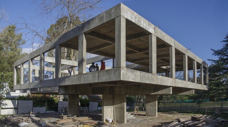 20 houses without walls