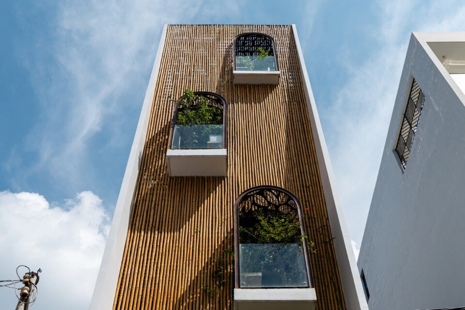 Floating Nest: a vertical home in Ho Chi Minh City