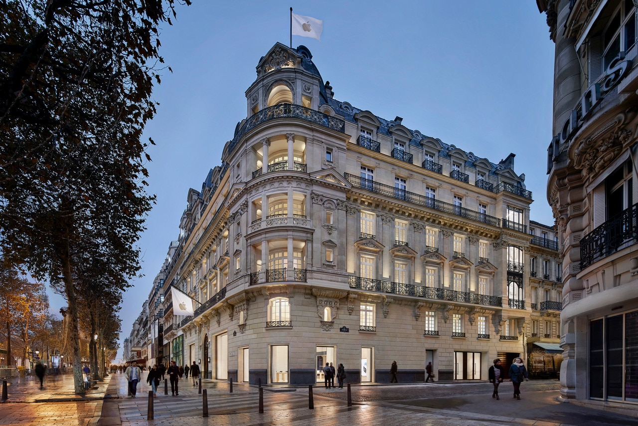 Roma, l’Apple Store in via del Corso: il marmo incornicia preziosi ...