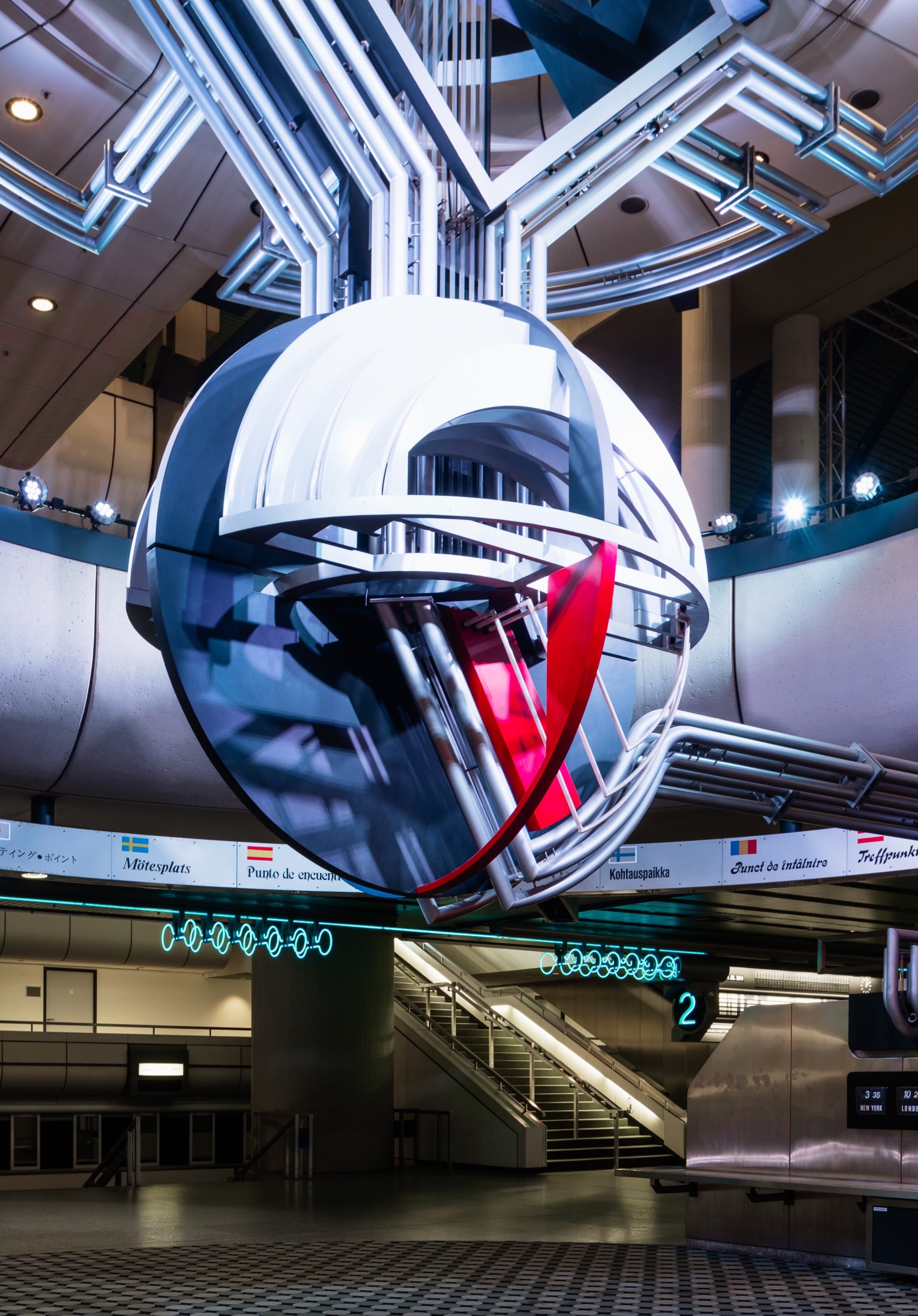 The fate of the ICC, the spaceship that seems just too much, even for ...