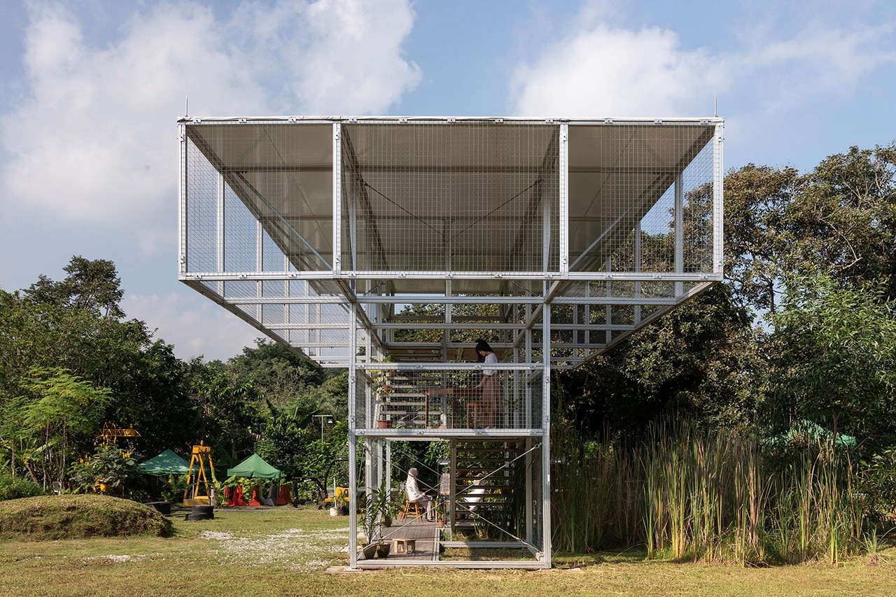 Modular kit for collective living in green areas