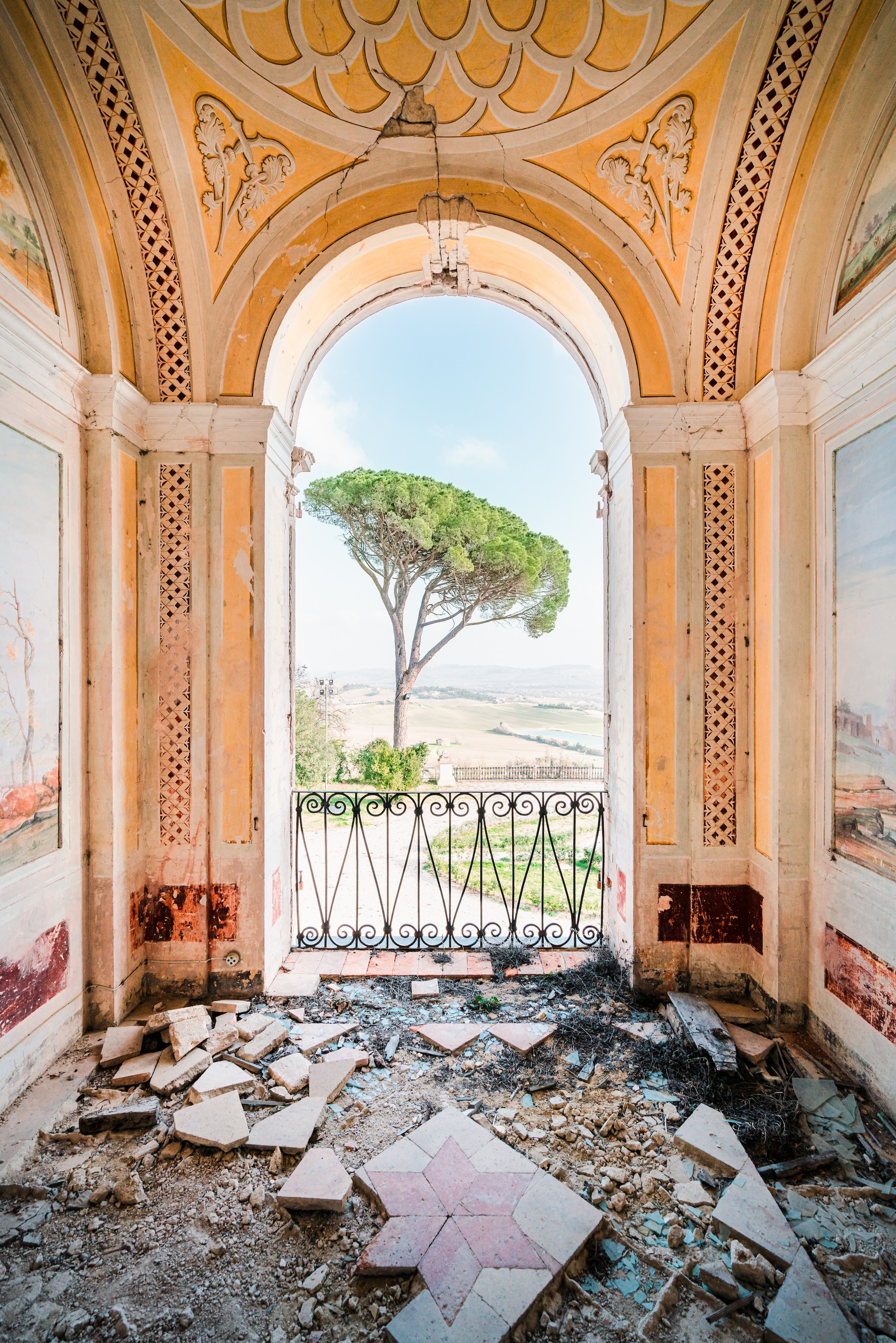 Roman Robroek, master of abandoned place photography - Domus