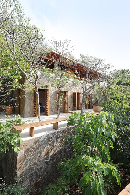 El Torón II by IUA Ignacio Urquiza Arquitectos in Oaxaca