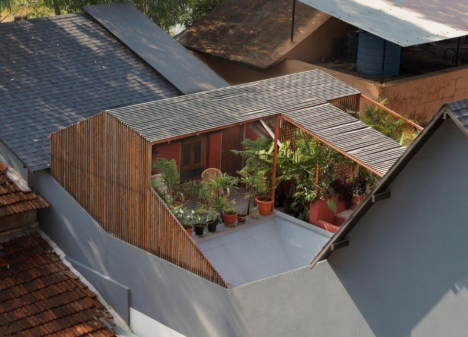 House with Different Roofs di RC Architects a Gadhinglaj in India - Domus