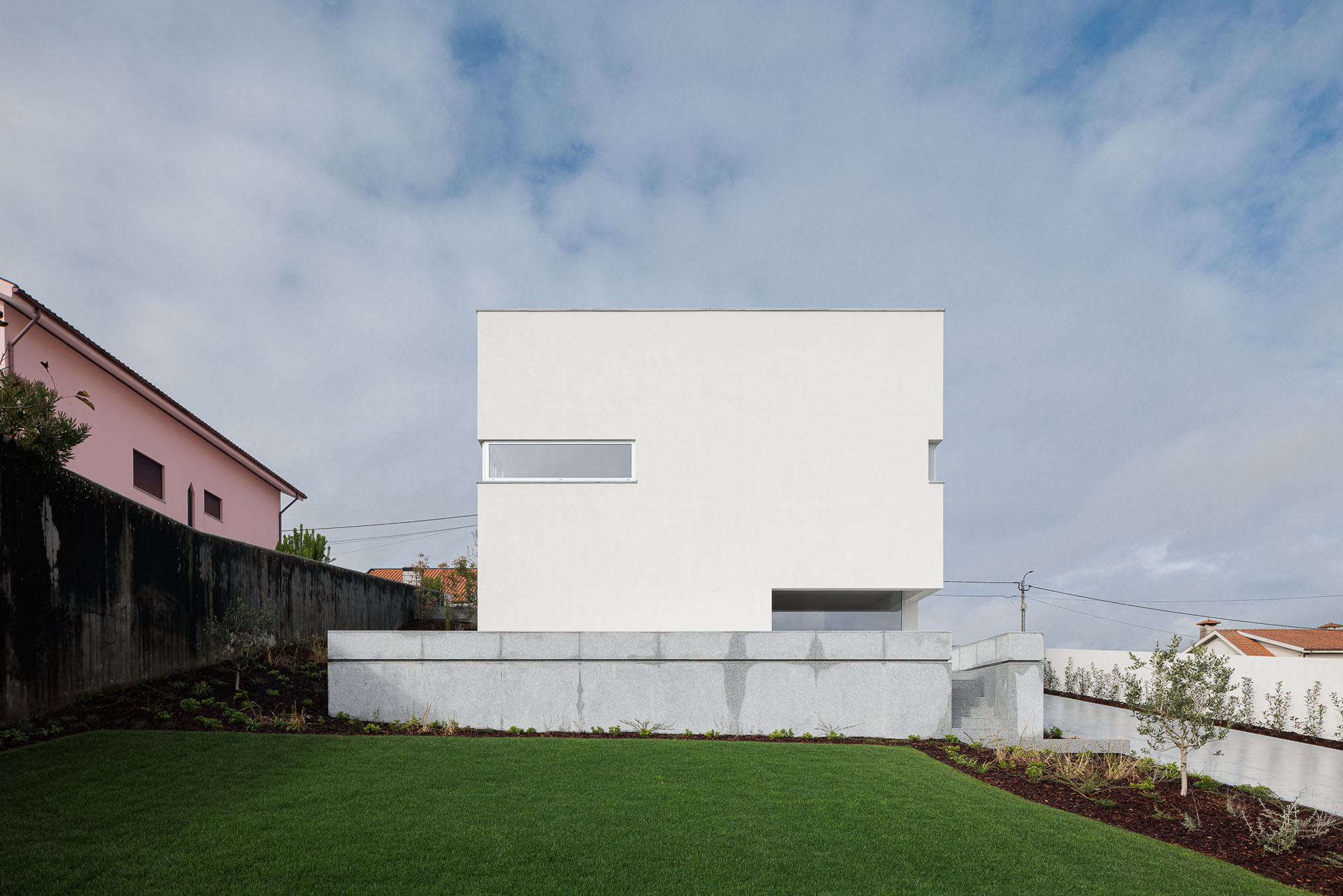 15 houses designed for contemporary living in Portugal - Domus