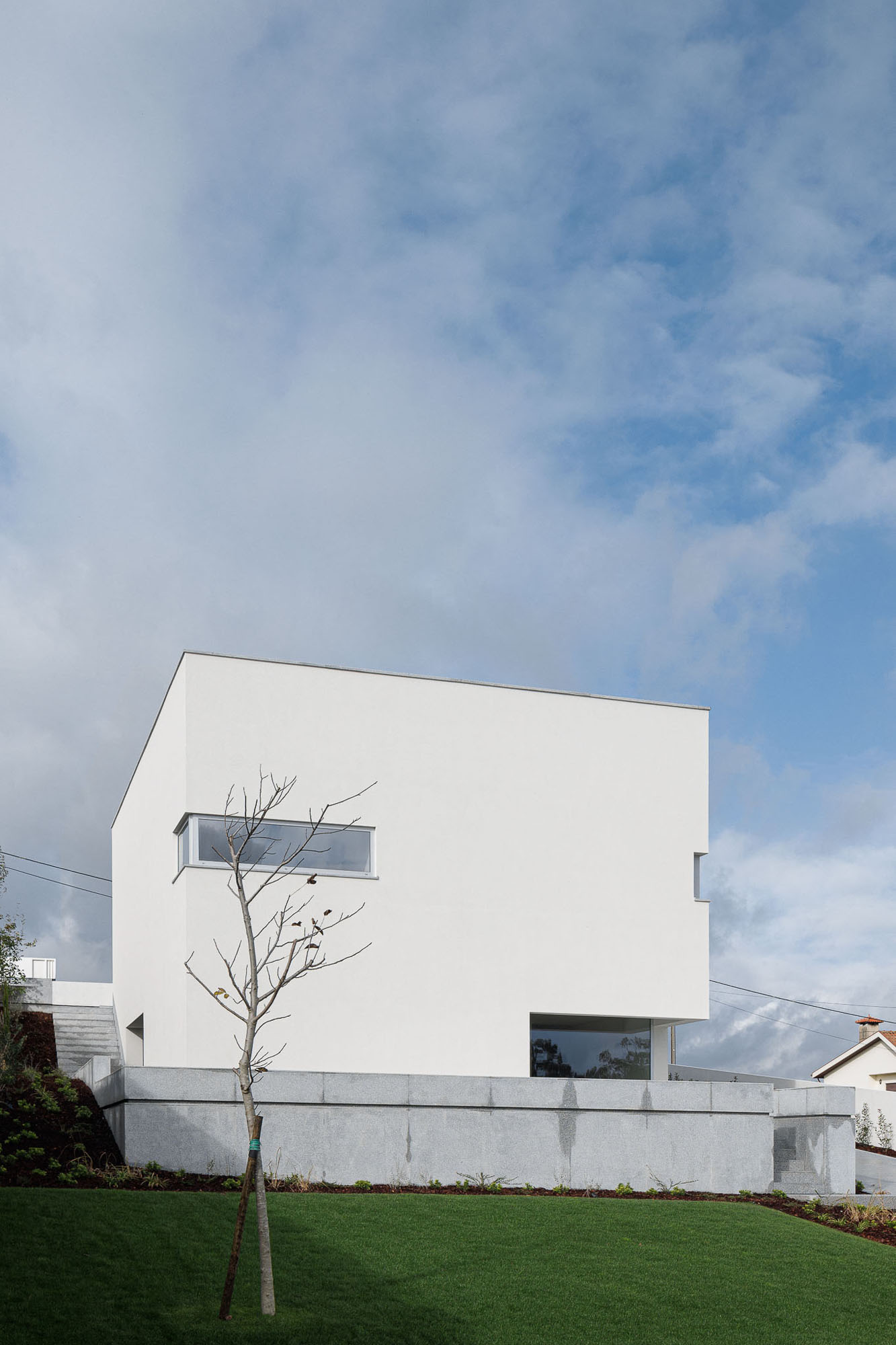 15 houses designed for contemporary living in Portugal - Domus