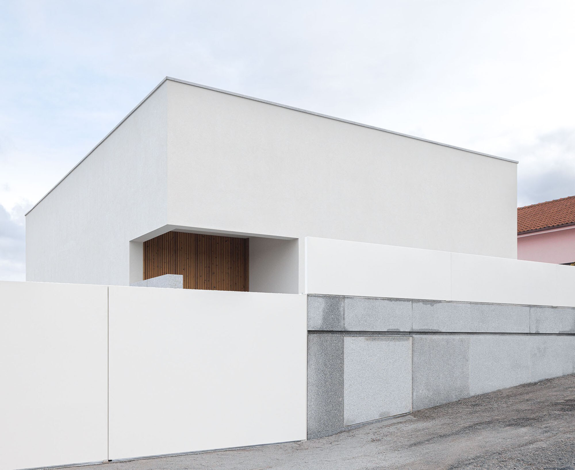 15 houses designed for contemporary living in Portugal - Domus