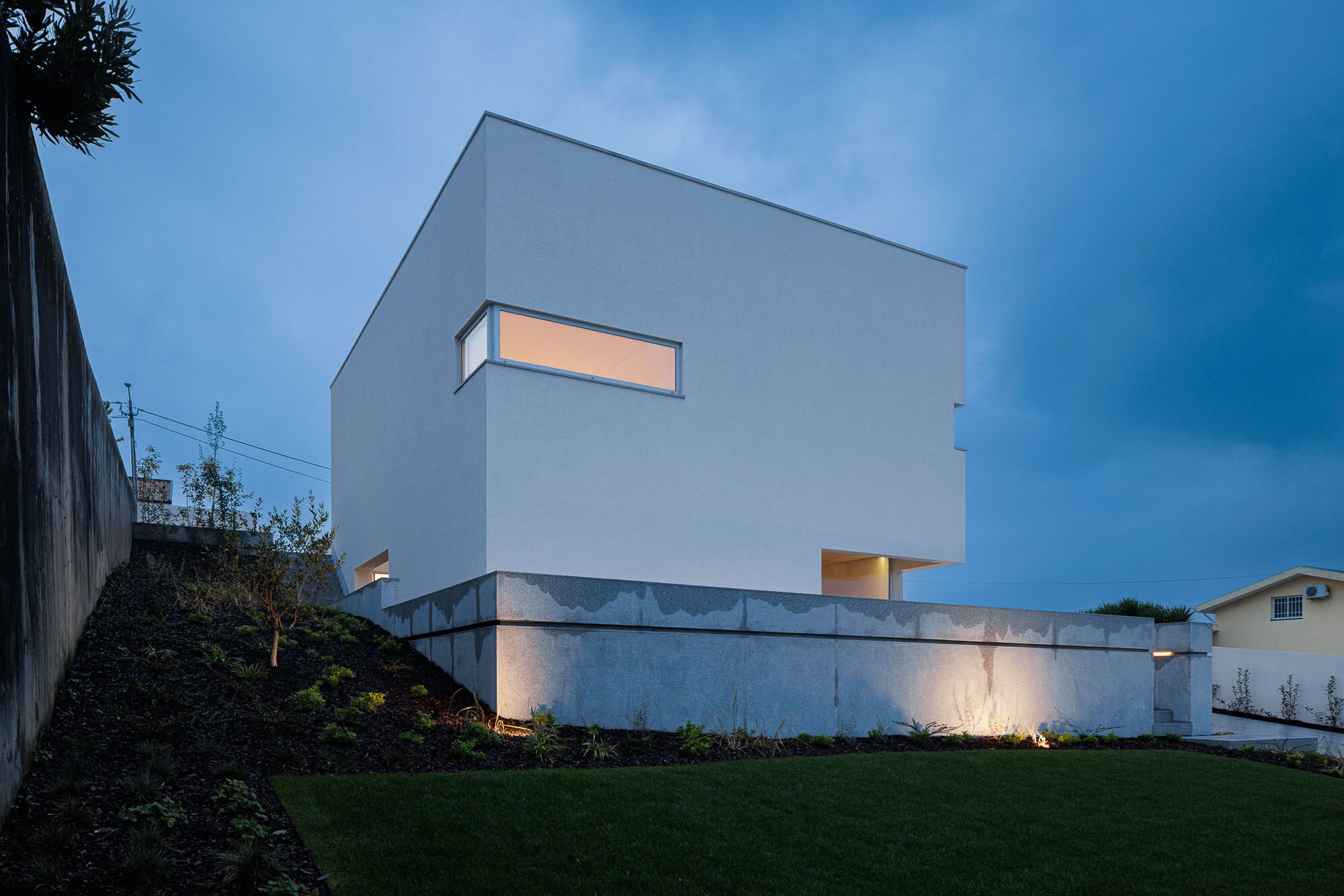 15 houses designed for contemporary living in Portugal - Domus