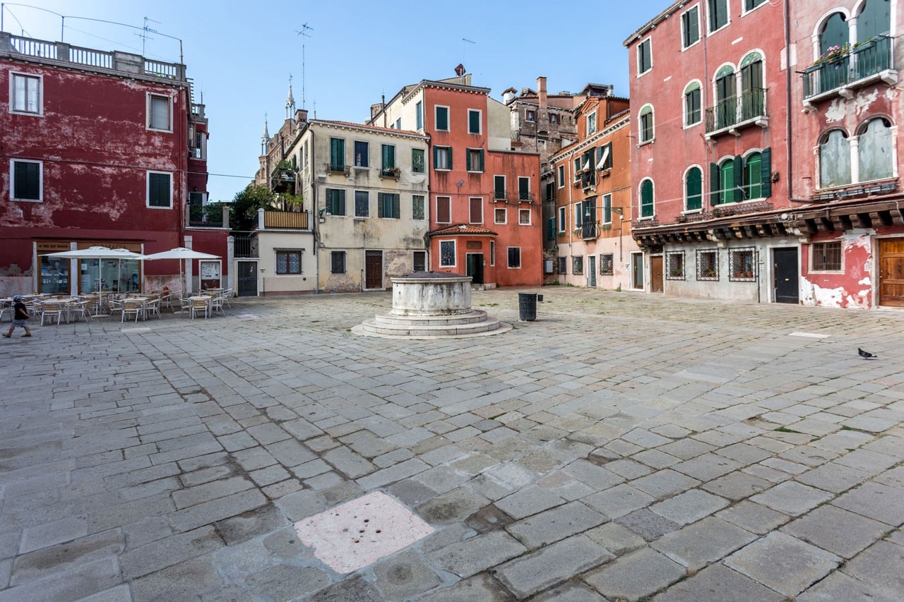The cisterns of Venice - Domus