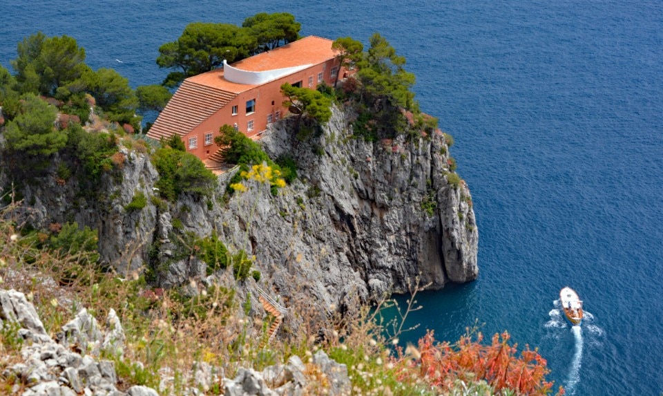 Casa Malaparte on the island of Capri, immortalised in the film ...