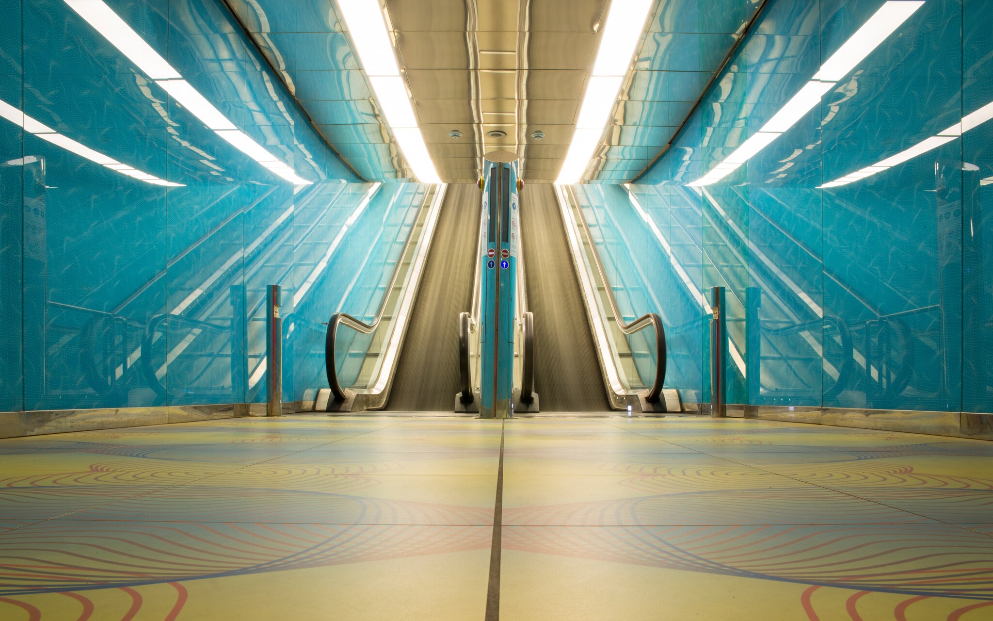 Designing subways, between visual identity and authorial expressions ...