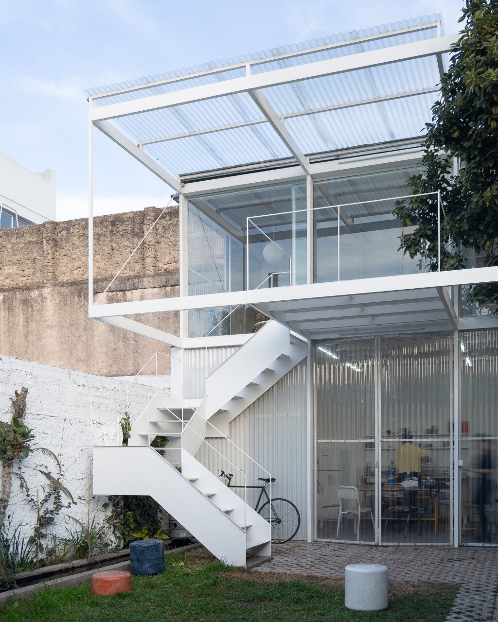 Proyecto Mutan di Morsa Taller + Emilia Pascarelli a Villa Martelli, Buenos Aires