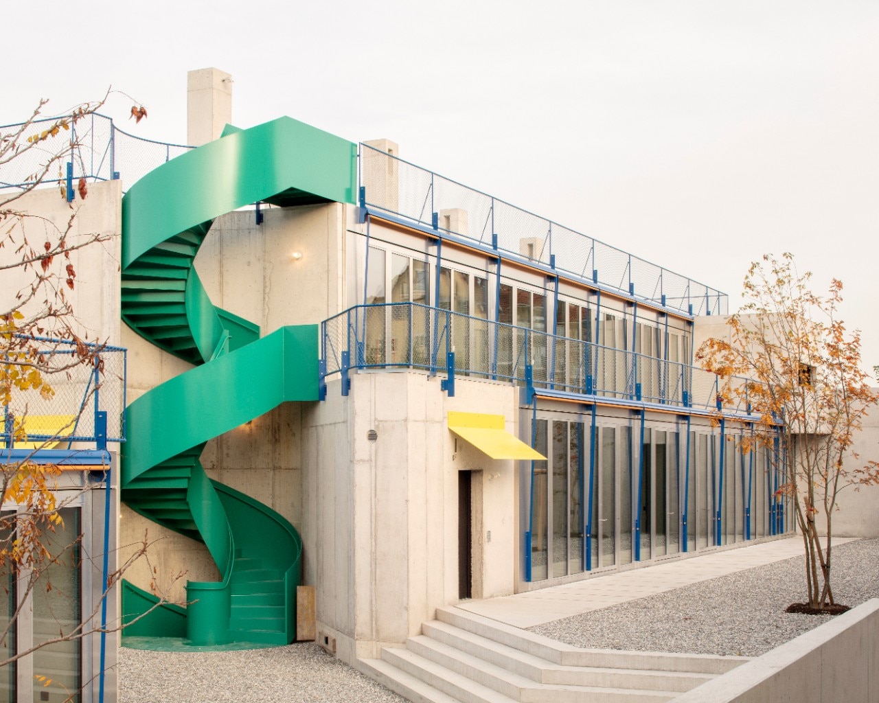 A “playground” house on Lake Zurich - Domus