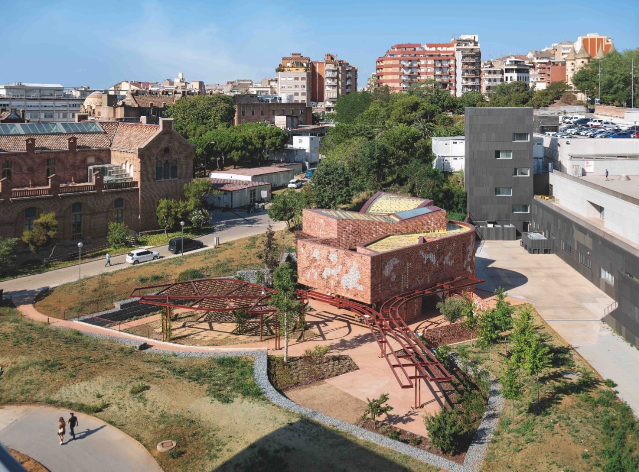 15 architectures that have transformed the suburbs of major European ...