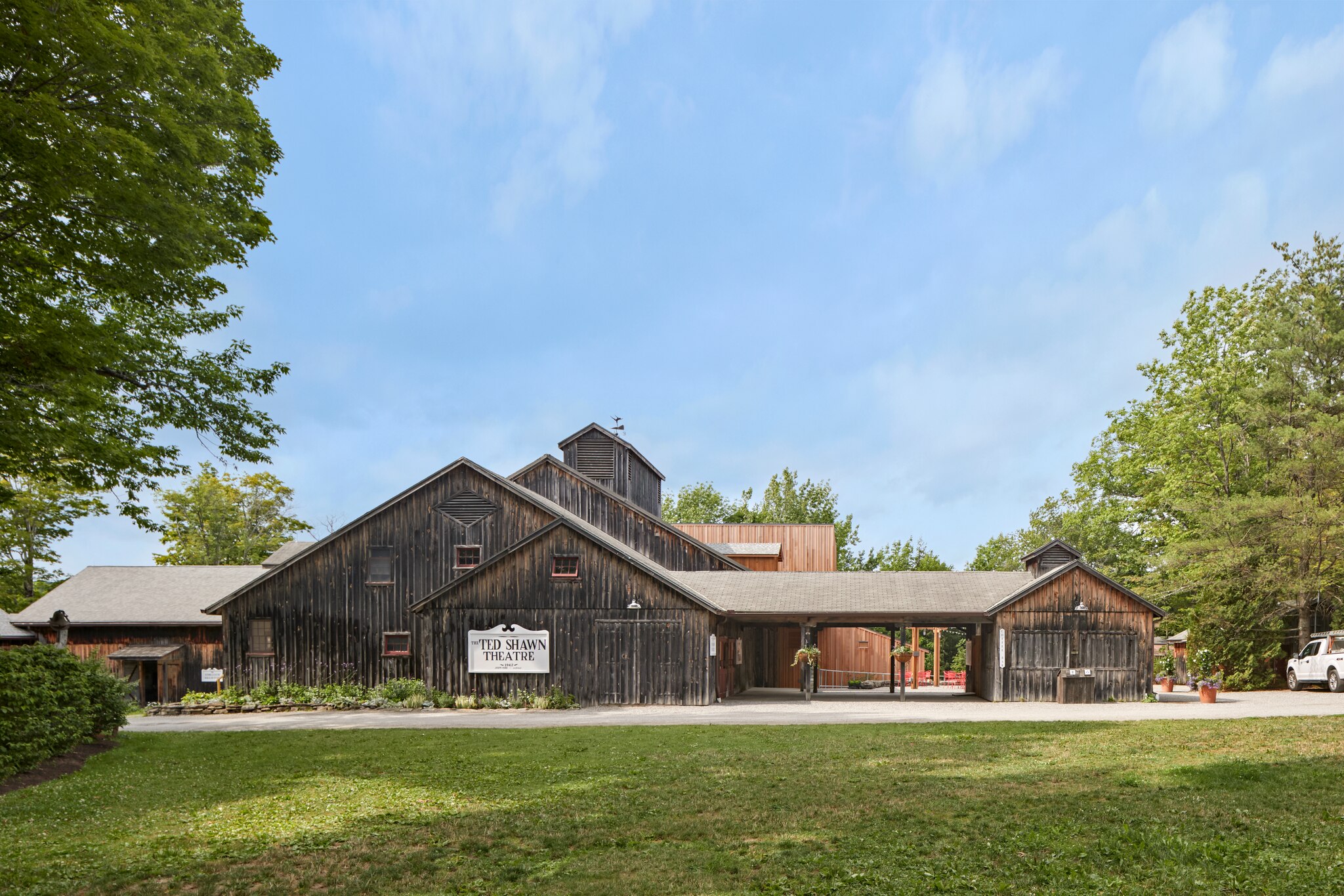 Mecanoo has built a mass timber theatre in the woods to dance for seven ...