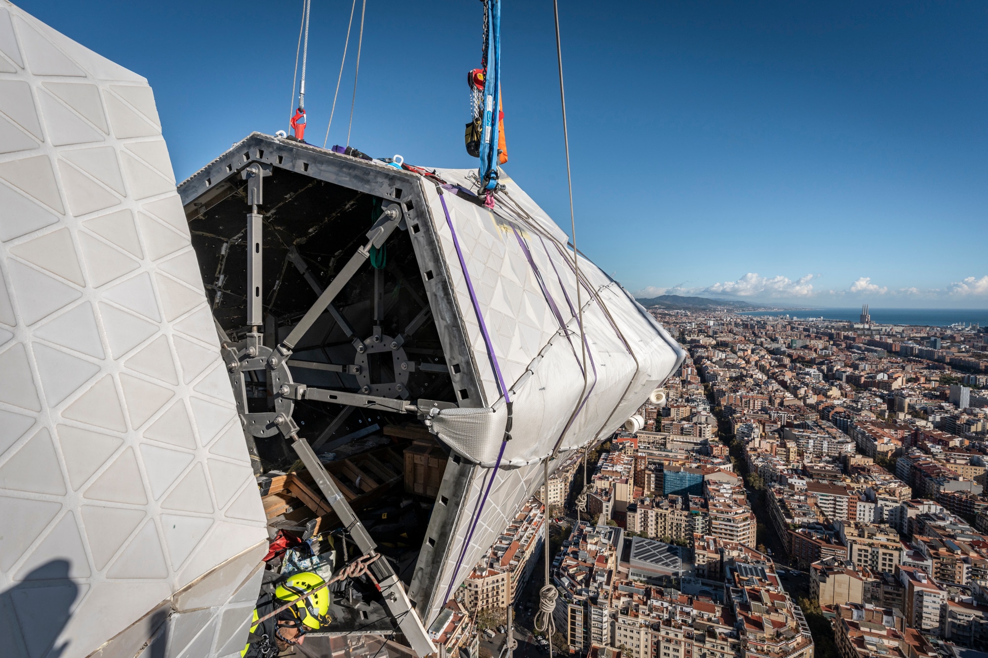 Now completed, the Sagrada Familia is the world’s tallest church - Domus