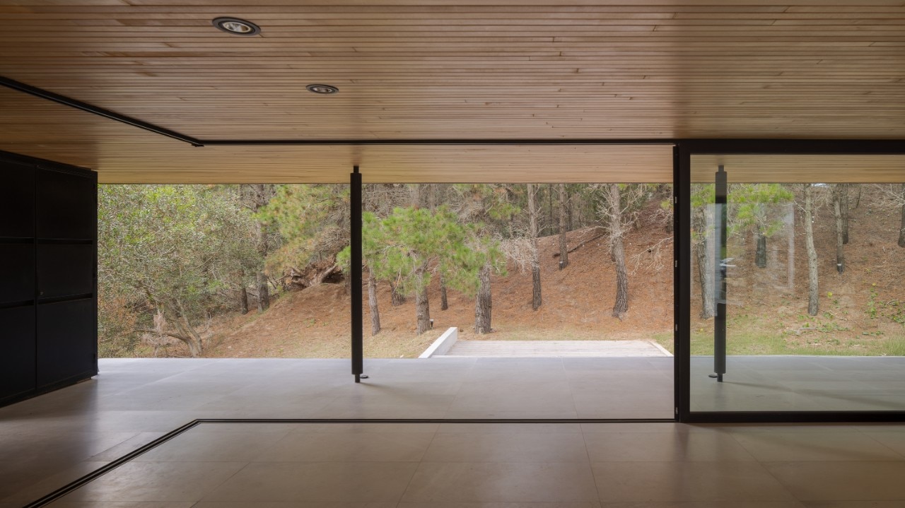 House H7 by Taranti Arq studio in Buenos Aires