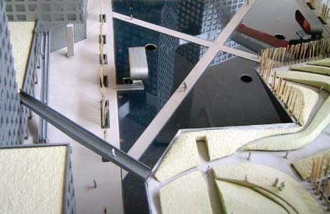 Steven Holl. Otto torri e un anello volante - Domus