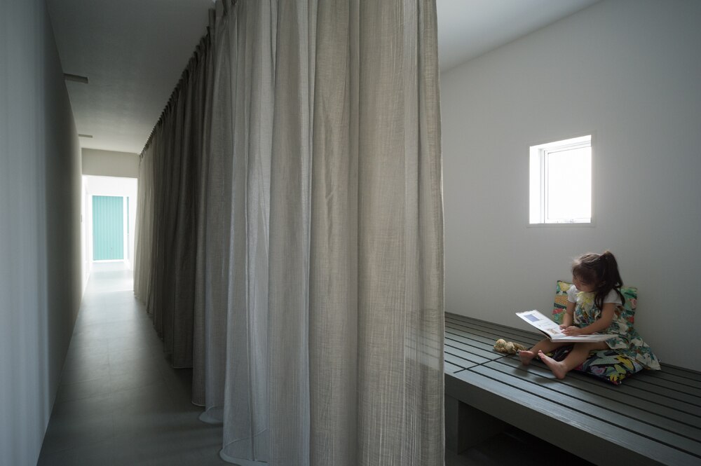 FORM: Promenade House