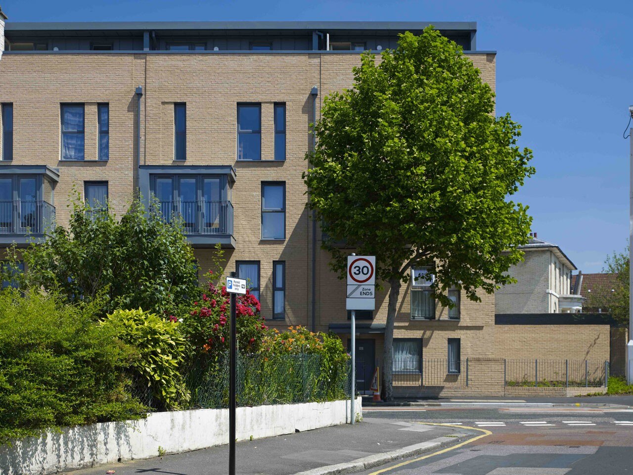 Mæ: Hammond Court - Domus