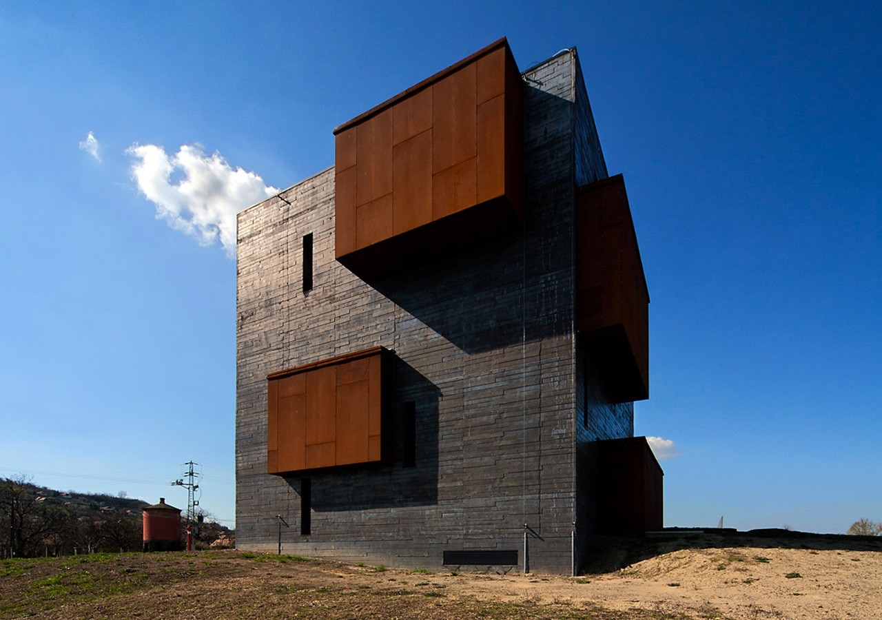 Foldes Architects: Volcano Visitor Center - Domus