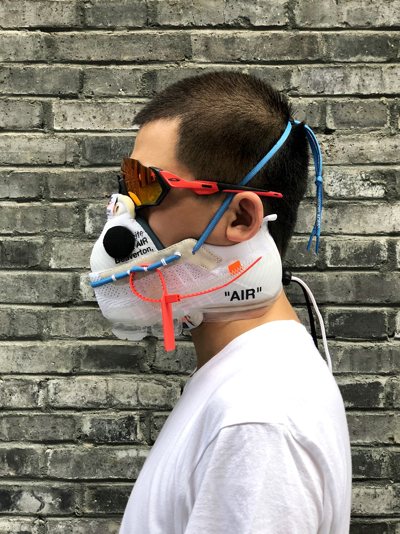 Coronavirus face mask, how to do it at home explained by artist Zhijun Wang