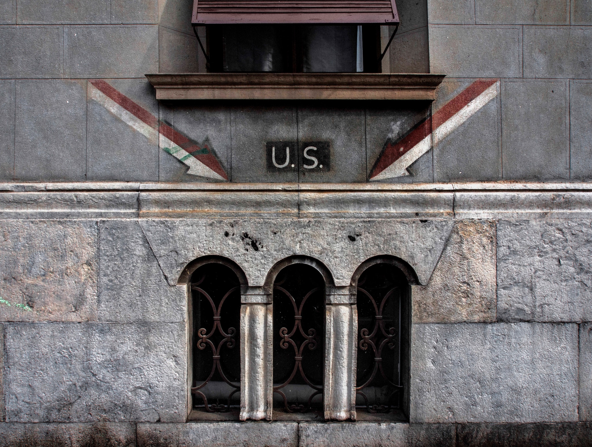 Discover underground Milan through the shots of war reporter Gabriele ...