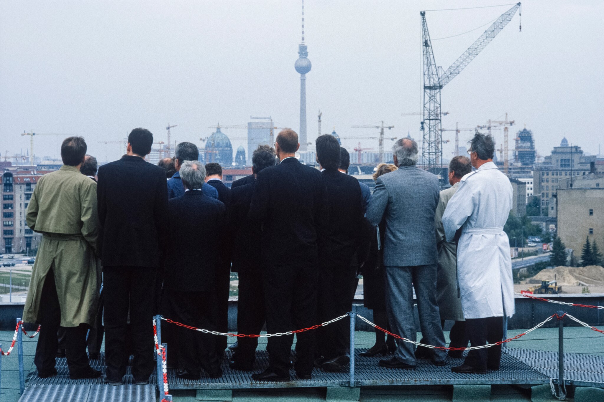 These photos of Berlin in the 1990s show a vanished city - Domus