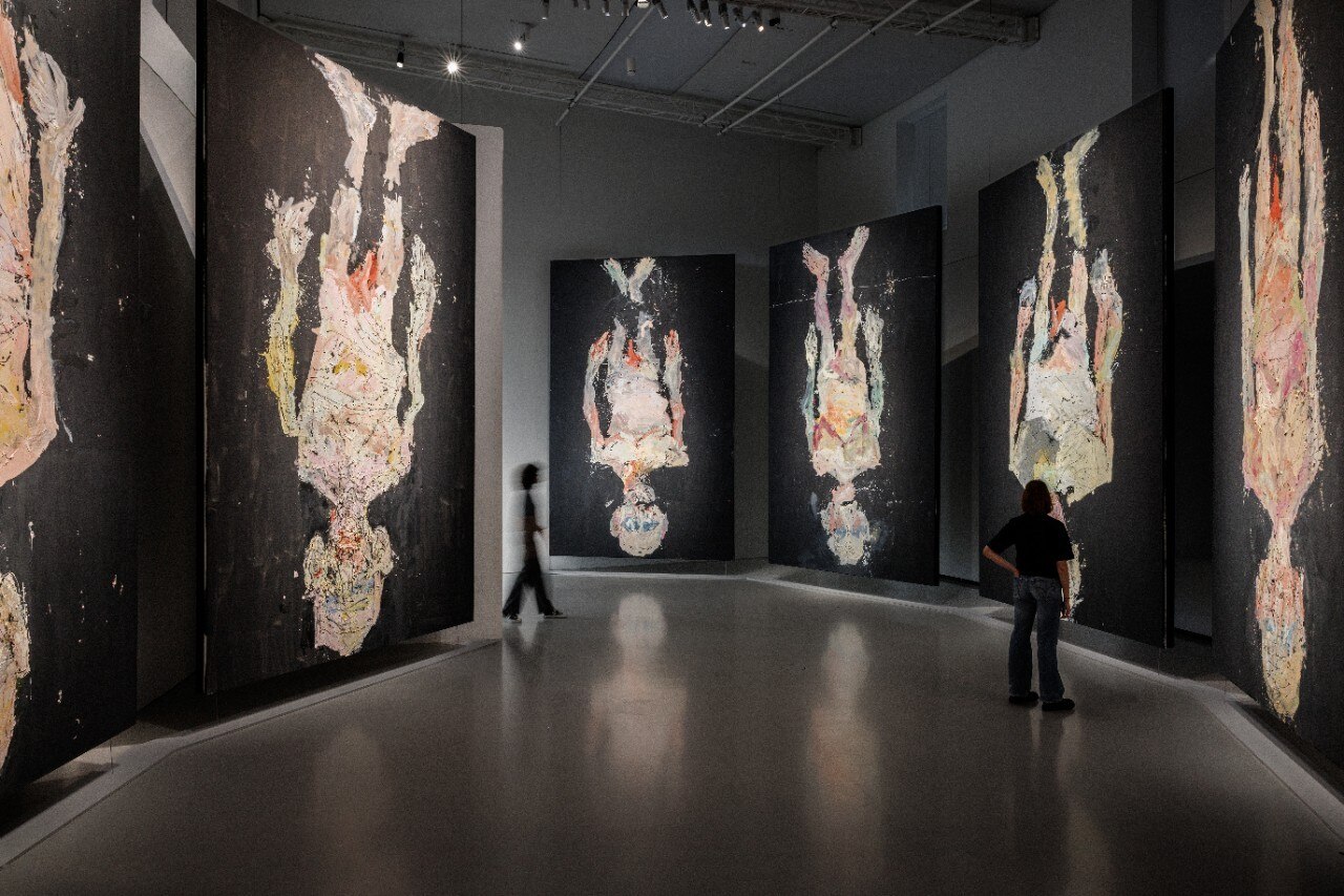 View of the exhibition “Corps et âmes”, Bourse de Commerce – Pinault ...