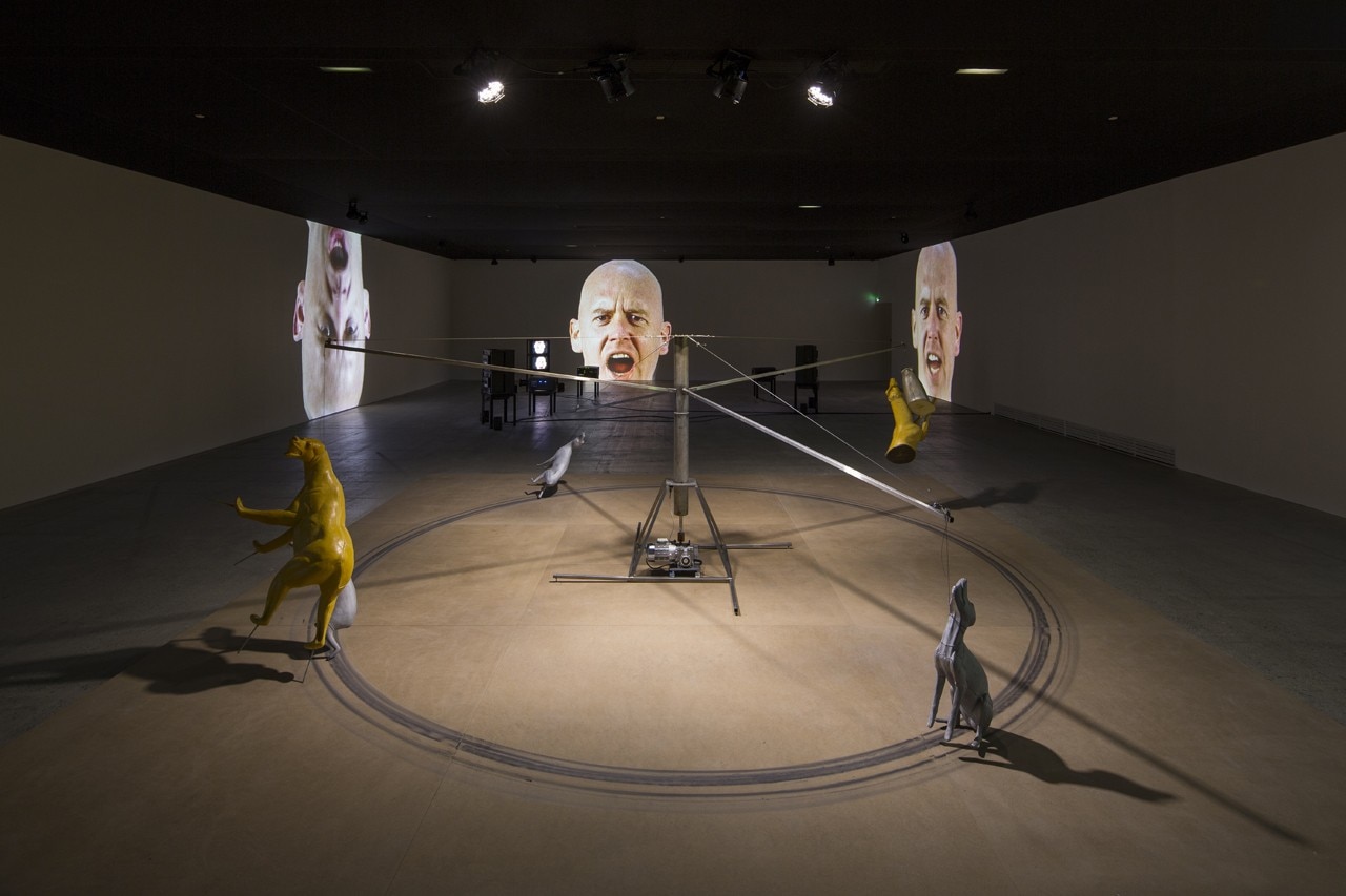 Bruce Nauman - Domus