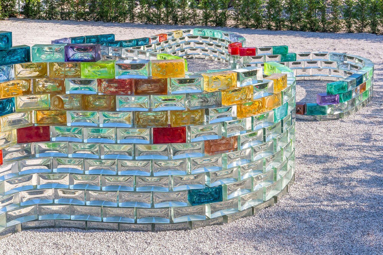 Pae White: Qwalala - Domus