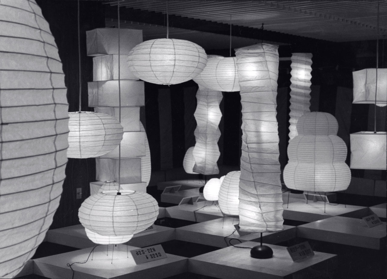 New York. Akari by Isamu Noguchi: space and light as design materials ...