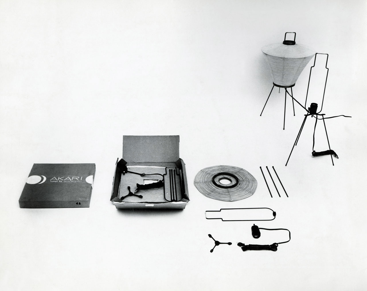 New York. Akari by Isamu Noguchi: space and light as design materials ...