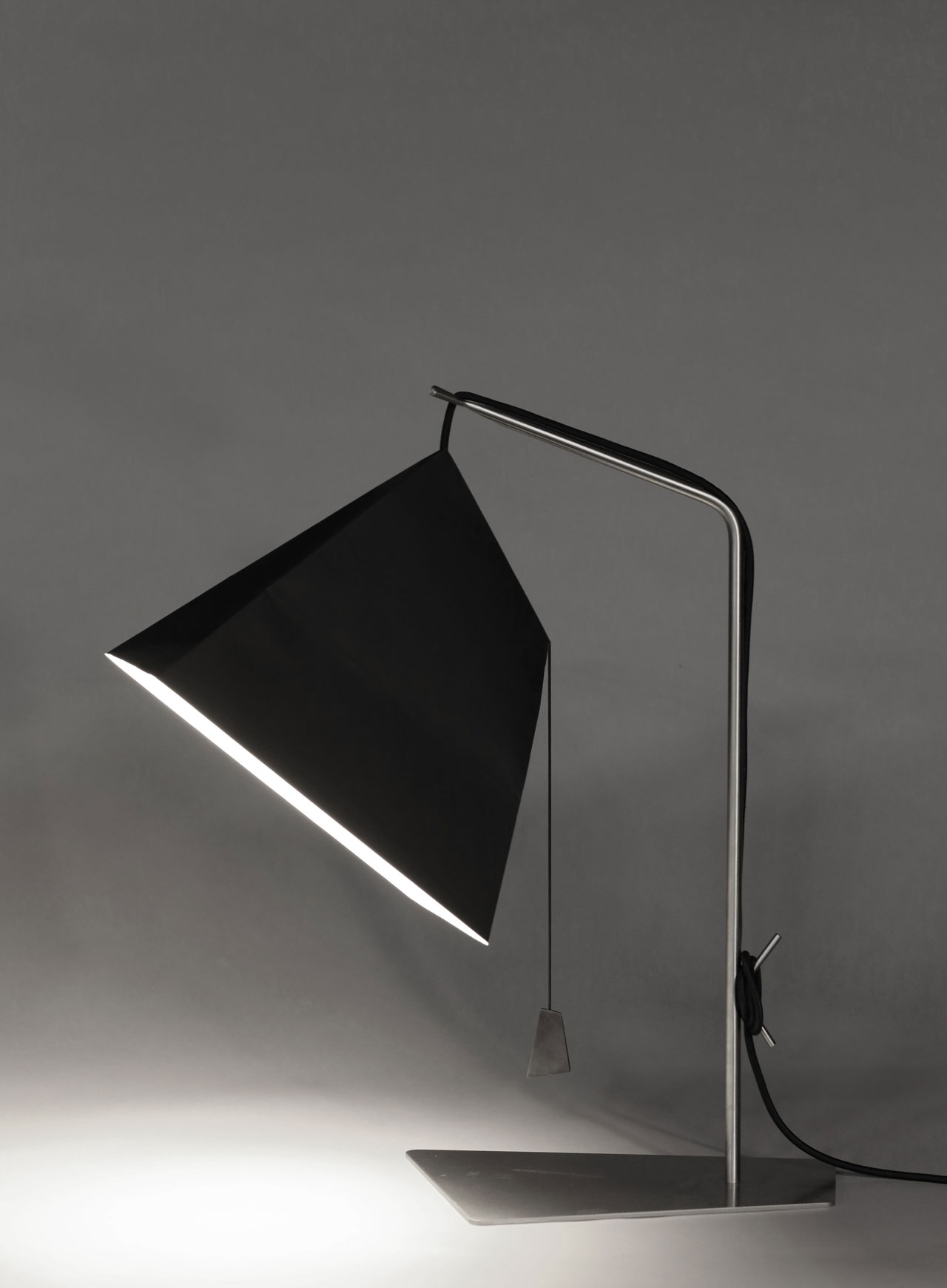 New York. Akari by Isamu Noguchi: space and light as design materials ...