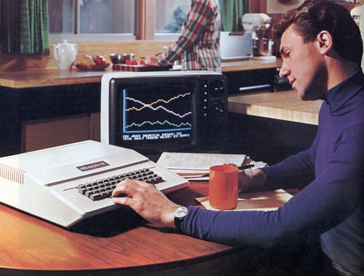 Apple II, nel ’77 usciva il primo computer che voleva fare l ...