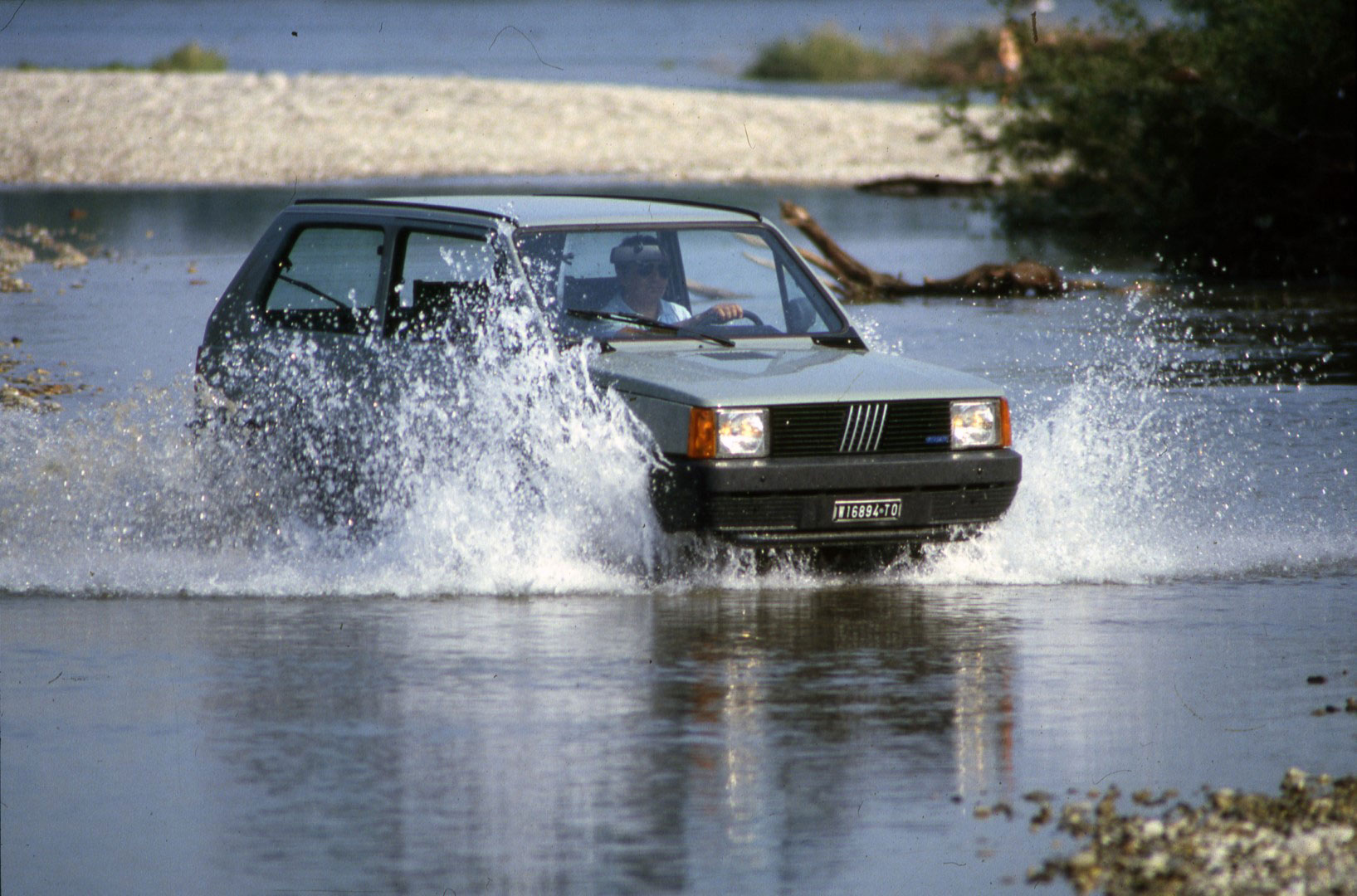 Fiat Panda: the utilitarian car that Giugiaro nicknamed “the fridge ...