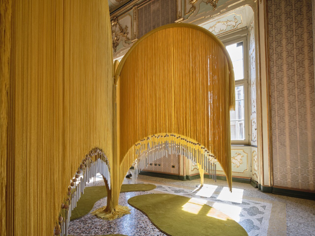 Under the willow tree, Sara Ricciardi at Palazzo Litta. Milano Design ...