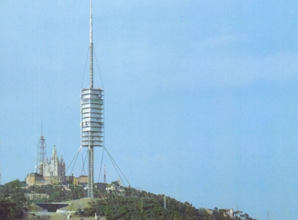 La torre di Norman Foster per Barcellona, dall’archivio Domus