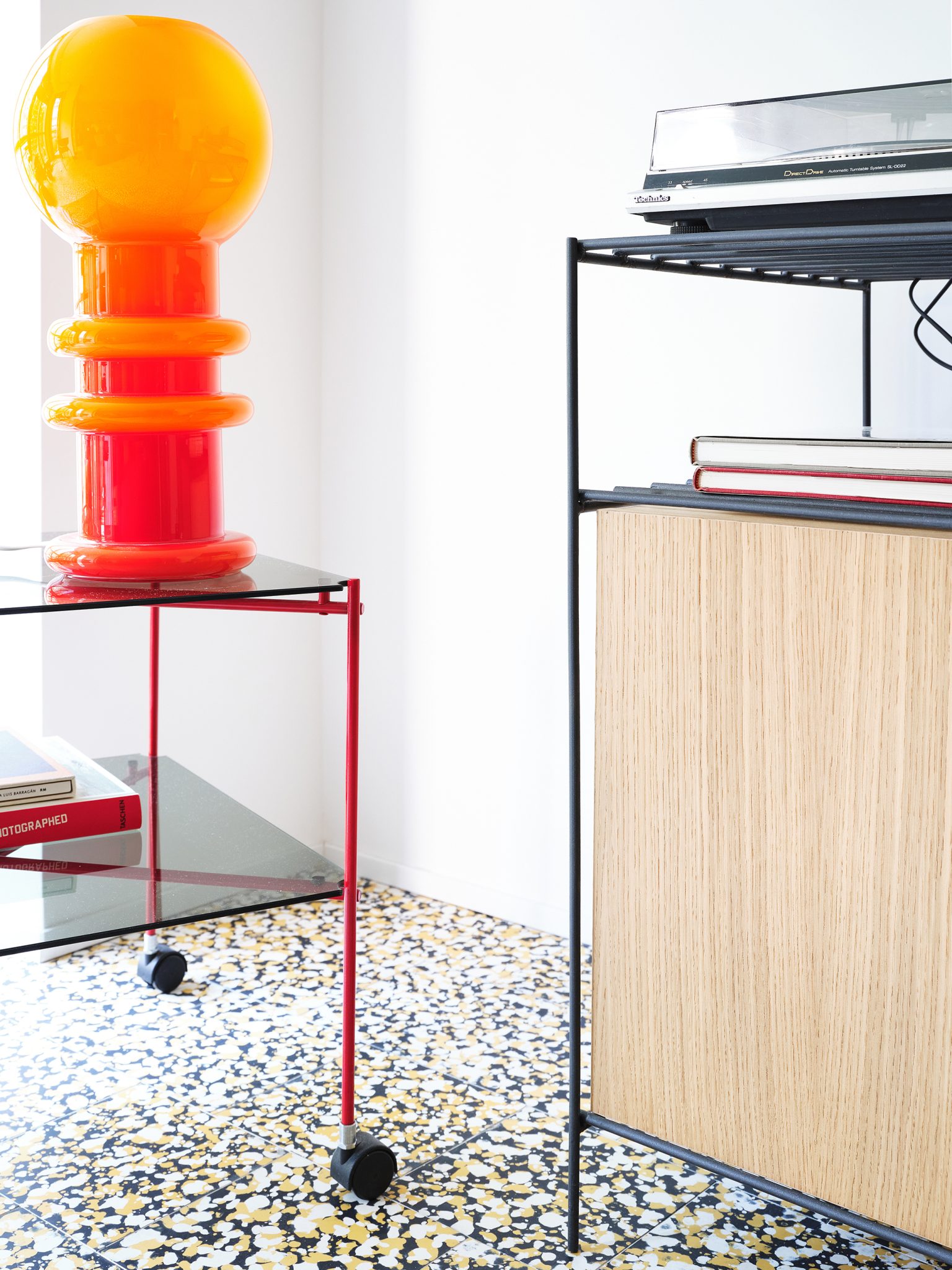 In and around a sculpture: 12 reinvented interiors