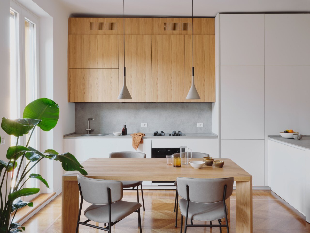 Early-20th-century signs in a contemporary Milanese flat - Domus