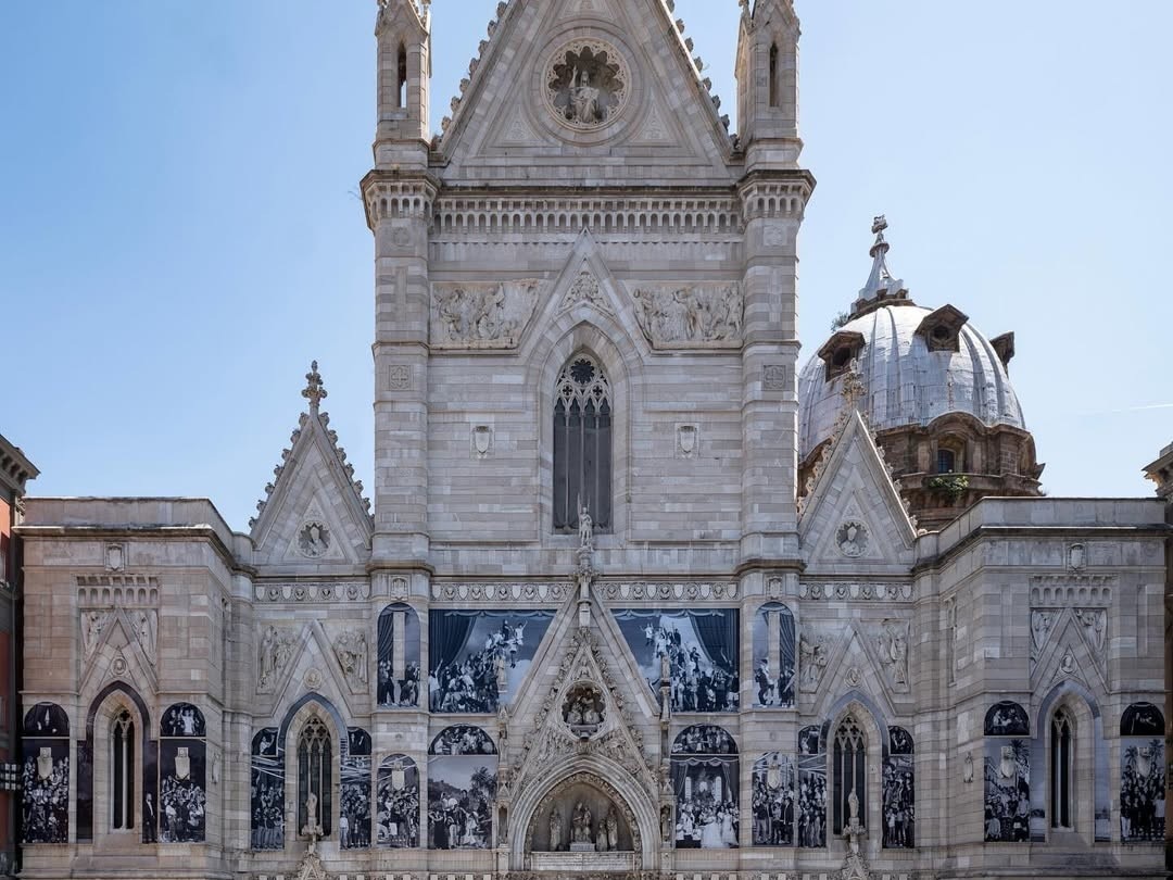 Un' opera di arte pubblica di JR trasforma la facciata del Duomo di ...